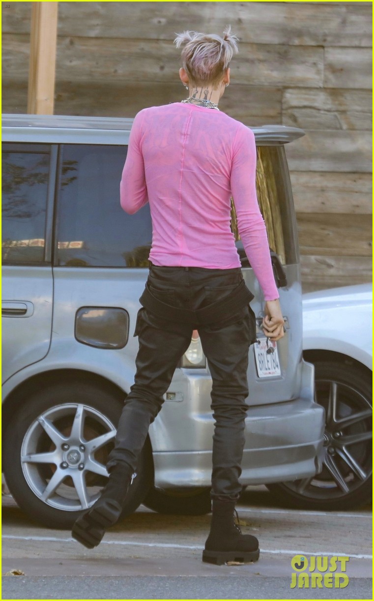 Machine Gun Kelly Wears His Hair in Pigtails After His & Megan Fox's ...