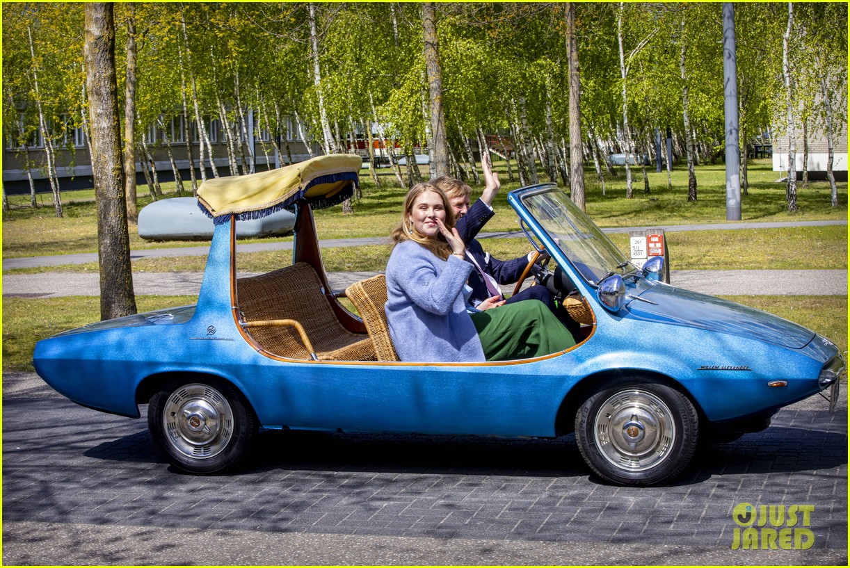 Photo: dutch royal family daf car kings day 08 | Photo 4548989 | Just ...