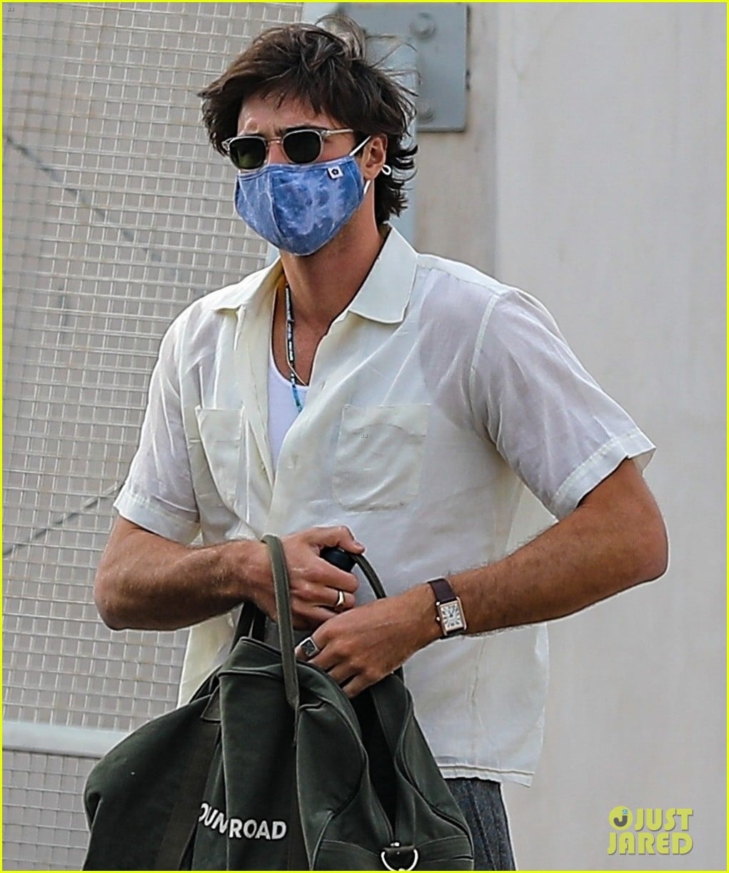 Jacob Elordi Shows Off Toned Muscles After a Workout: Photo 4541479 ...