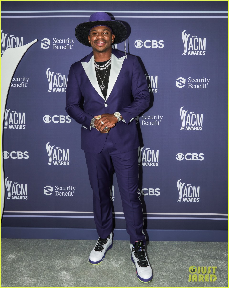 Jimmie Allen Makes History at ACM Awards 2021 Before Brad Paisley ...