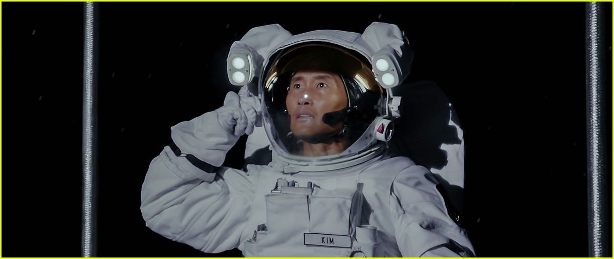 Netflix's 'Stowaway' Ending Explained - Spoilers from That Devastating ...