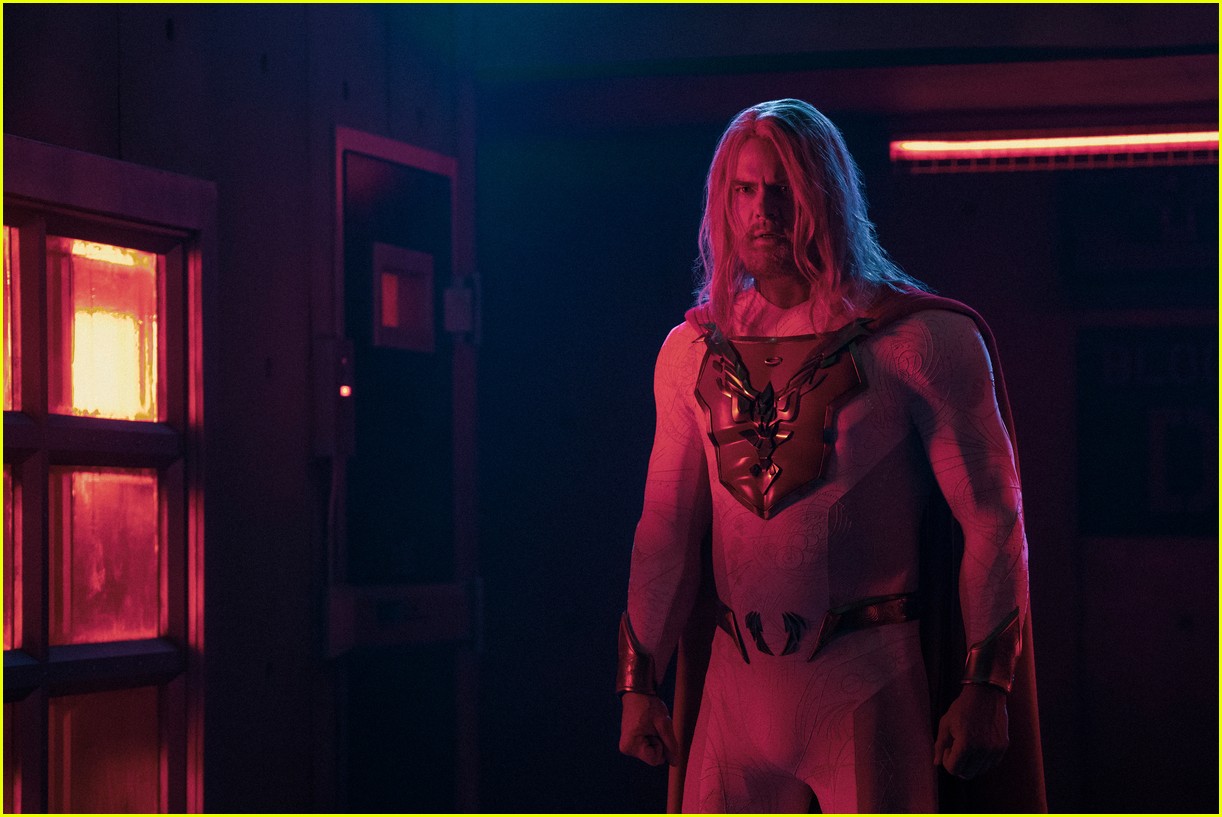 Every Photo of Josh Duhamel In His Skintight Superhero Costume for ...