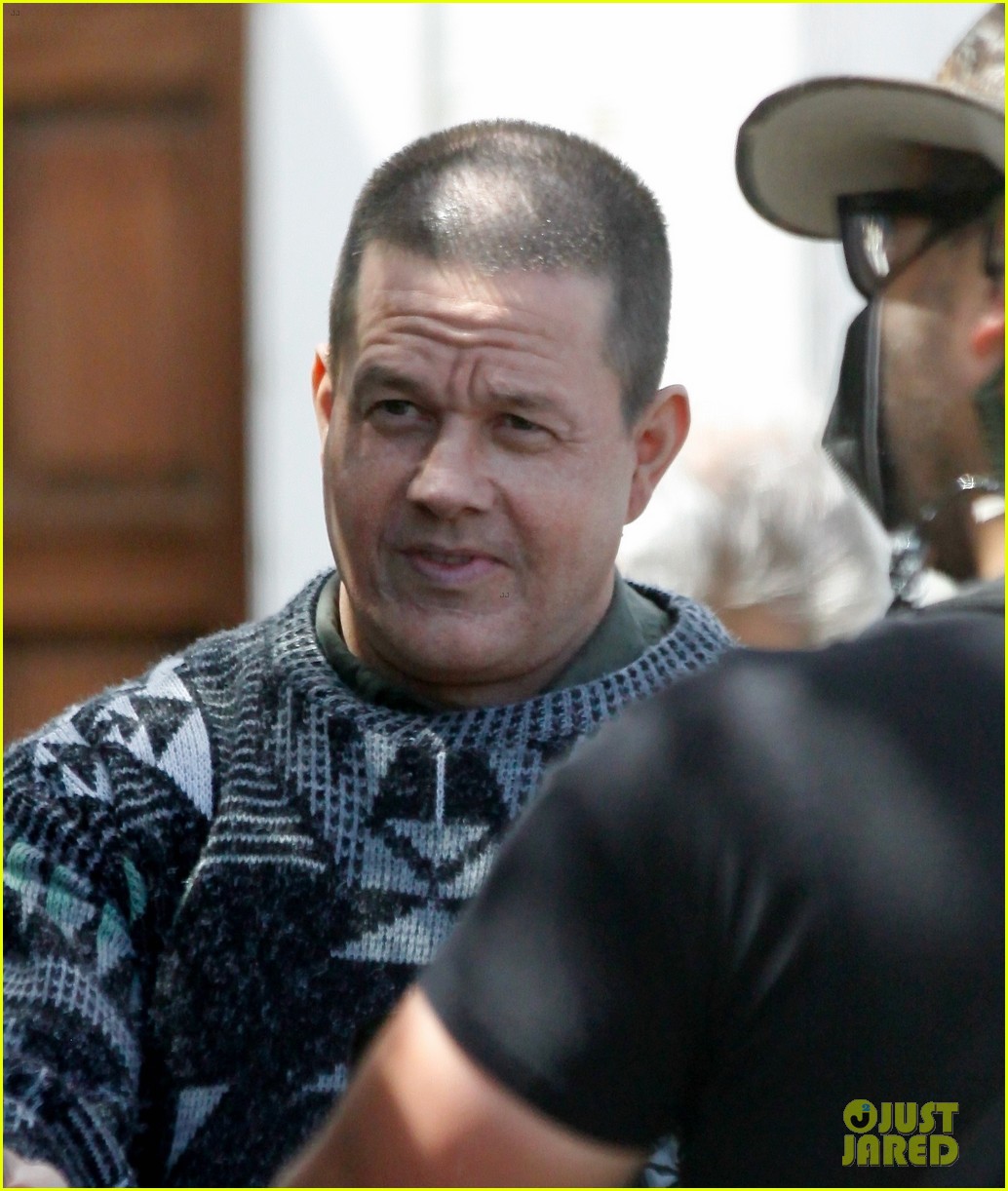 Mark Wahlberg Showcases His Weight Gain for 'Father Stu' Role While ...