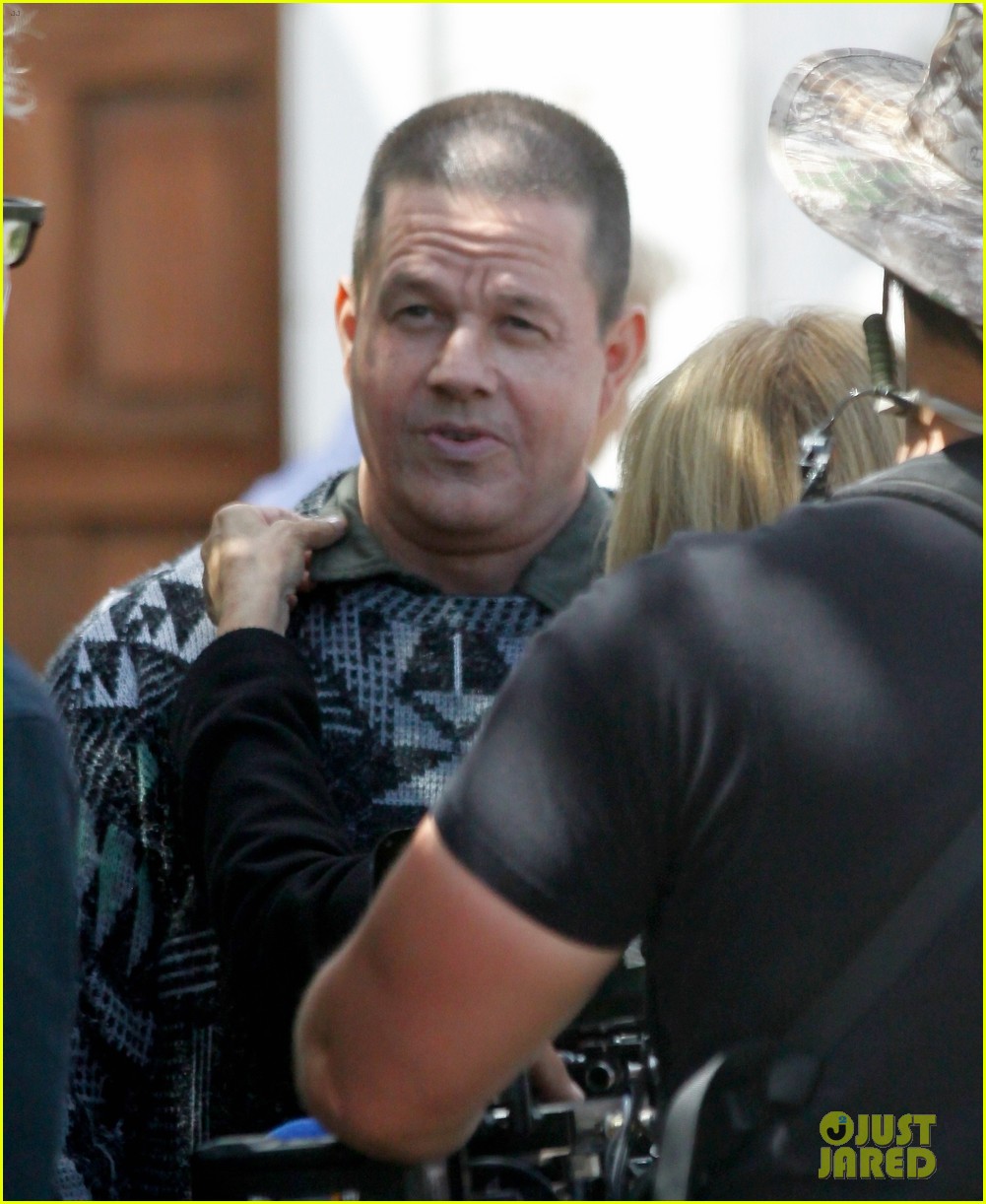 Mark Wahlberg Showcases His Weight Gain for 'Father Stu' Role While ...