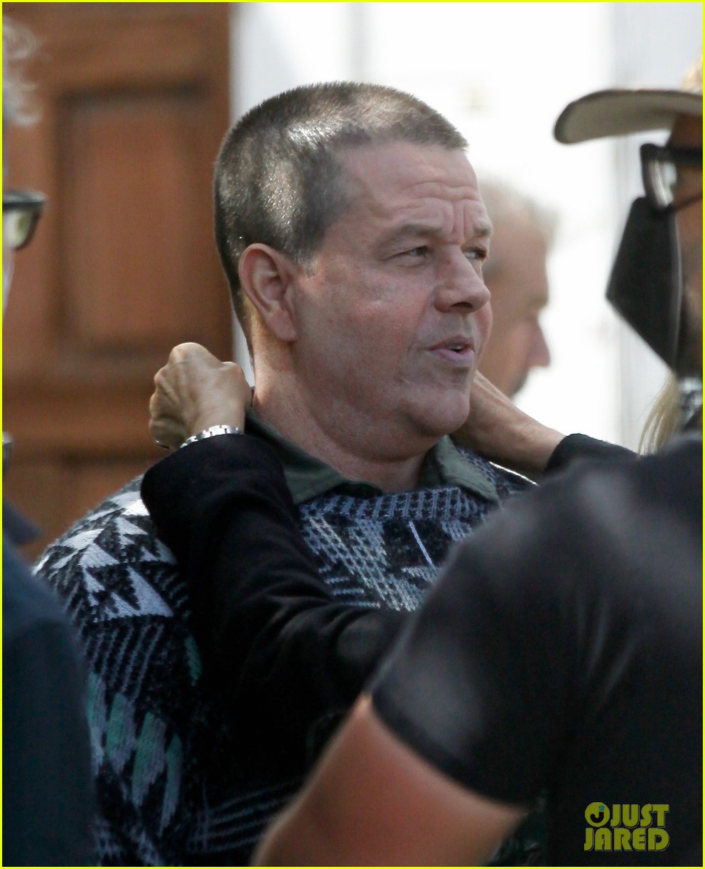 Mark Wahlberg Showcases His Weight Gain for 'Father Stu' Role While ...