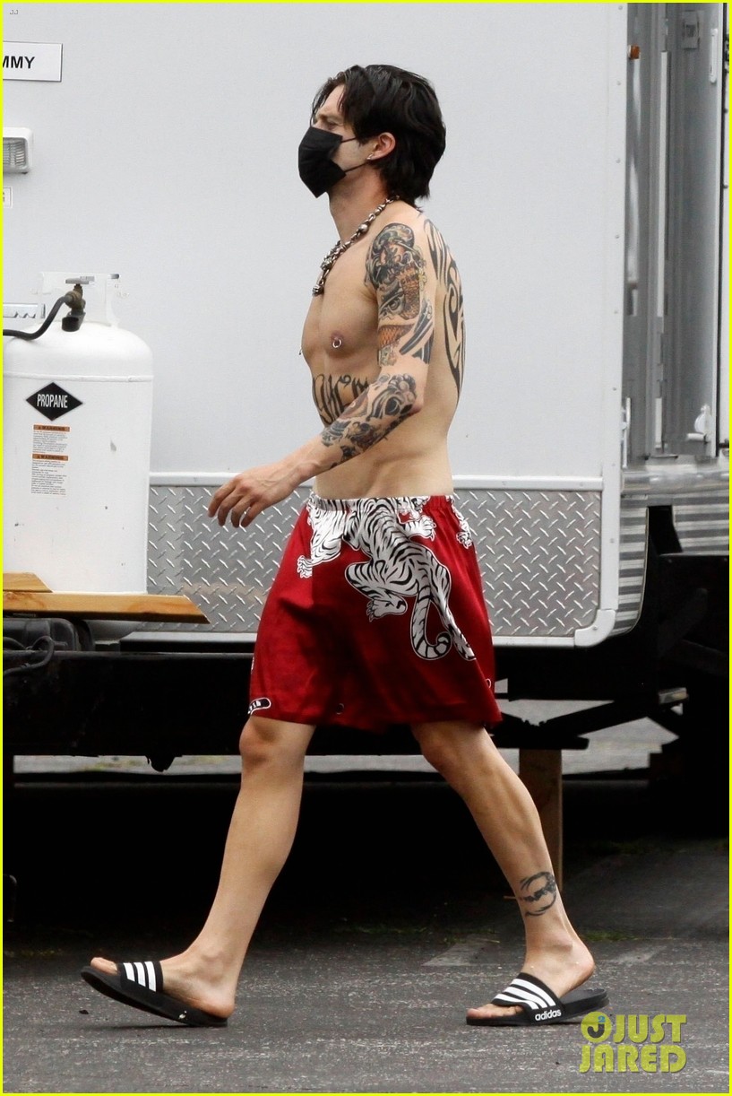 Sebastian Stan's Shirtless Torso Is Tattooed to Look Identical to Tommy ...