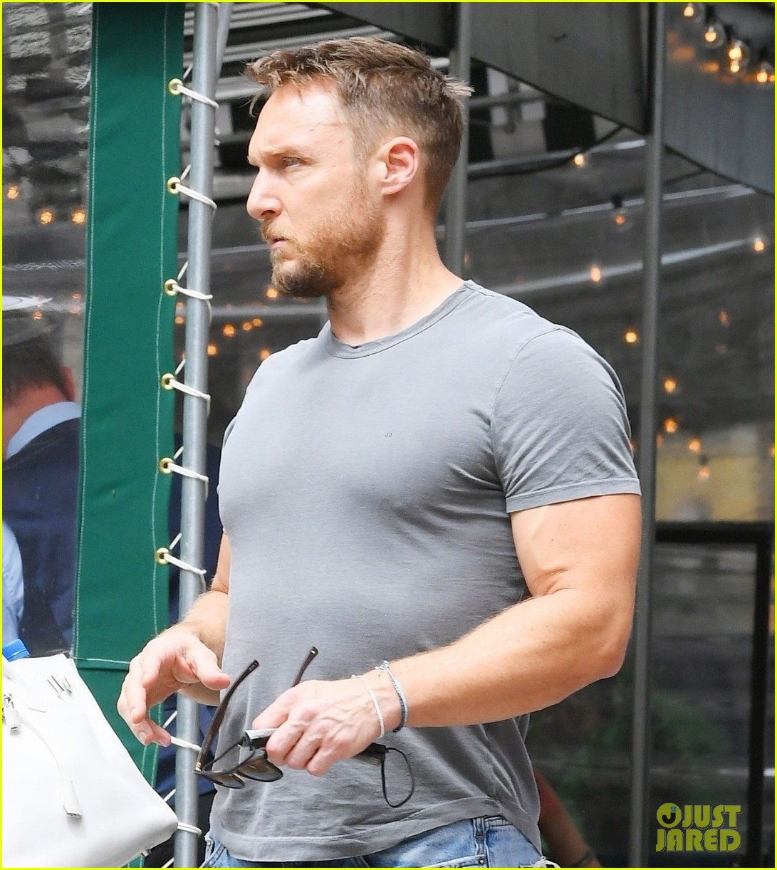 Irina Shayk Spotted Hanging Out with Trainer Jason Walsh: Photo 4560308 ...