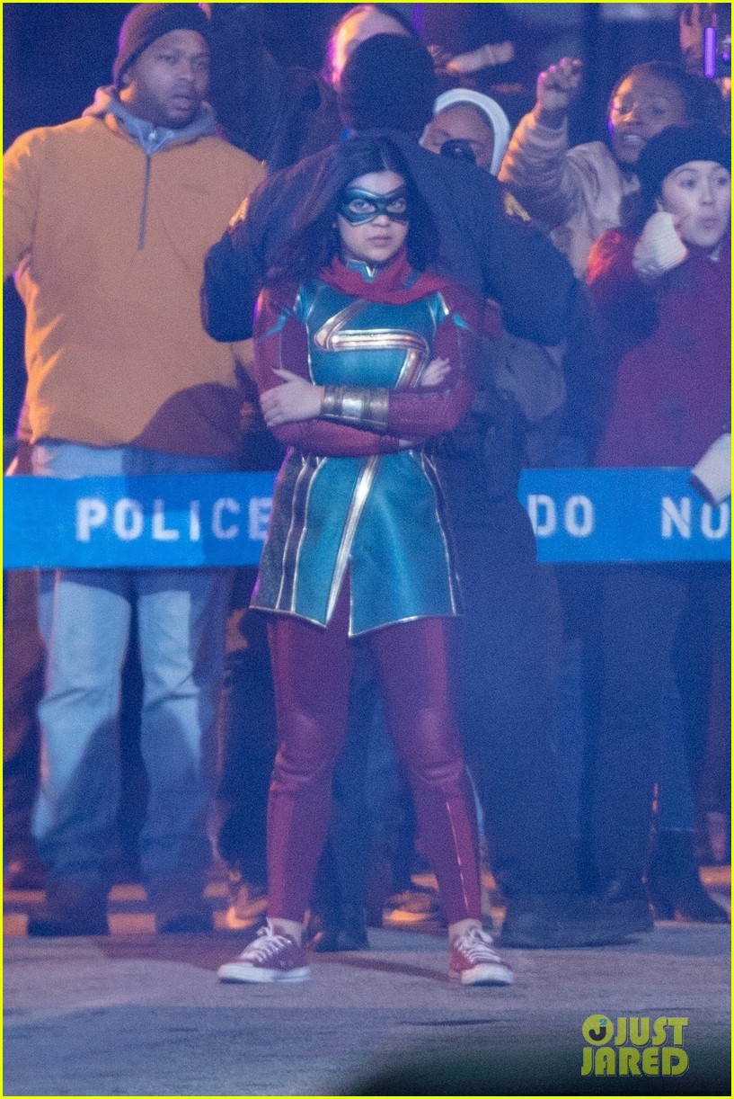 Iman Vellani Spotted in Official 'Ms. Marvel' Costume in New Set Photos!: Photo 4550583 | Photos ...