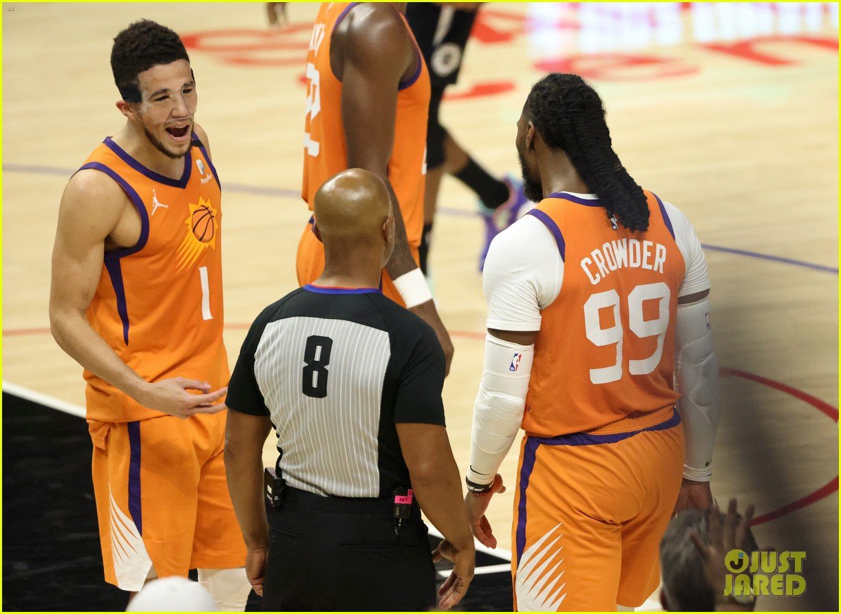 Devin Booker Shares Gruesome Details of His Surgery After Nose Injury ...
