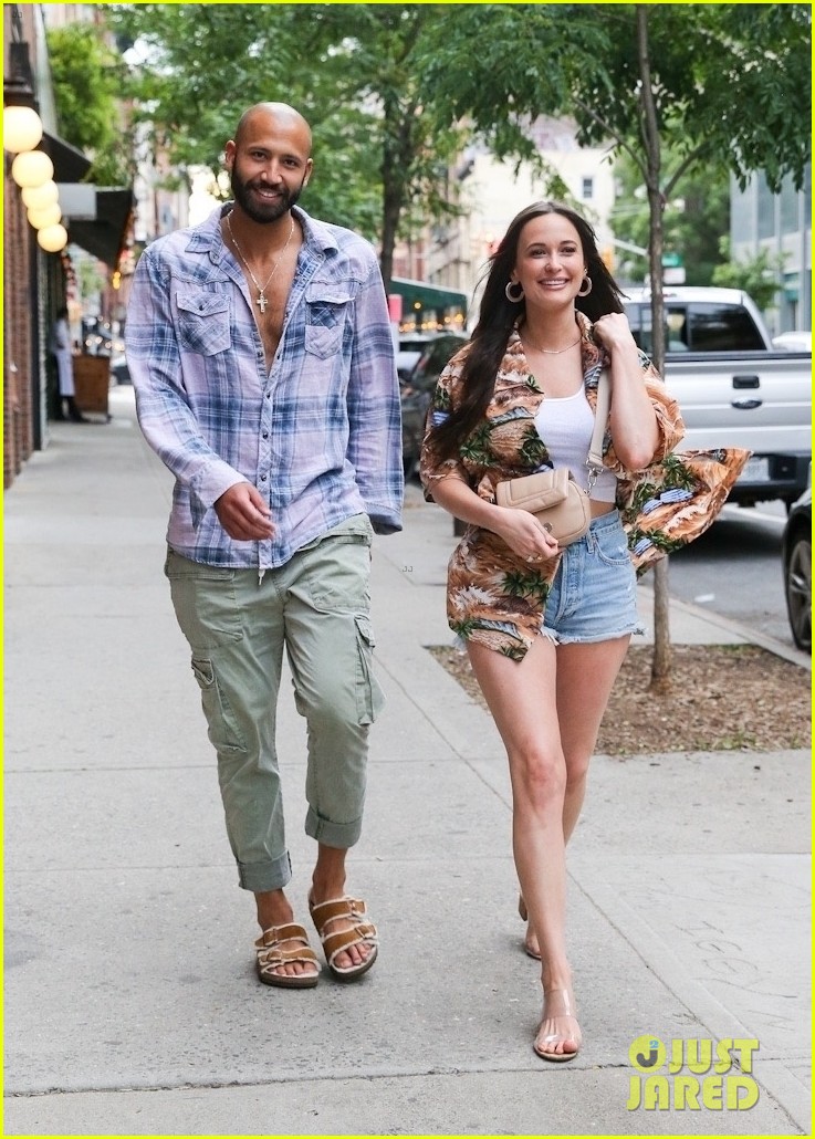 Kacey Musgraves's Rumored New Flame Cole Schafer Shares Sweet New Photo ...