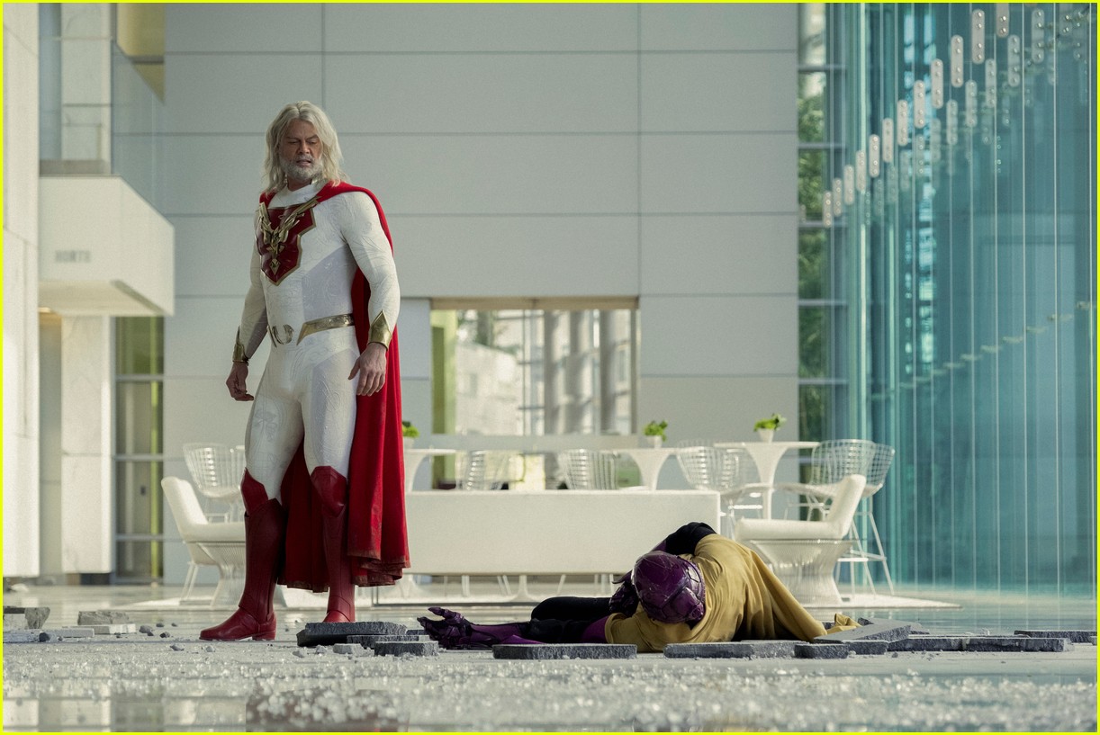 'Jupiter's Legacy' Star Josh Duhamel Shares Hot Shirtless Selfie After ...