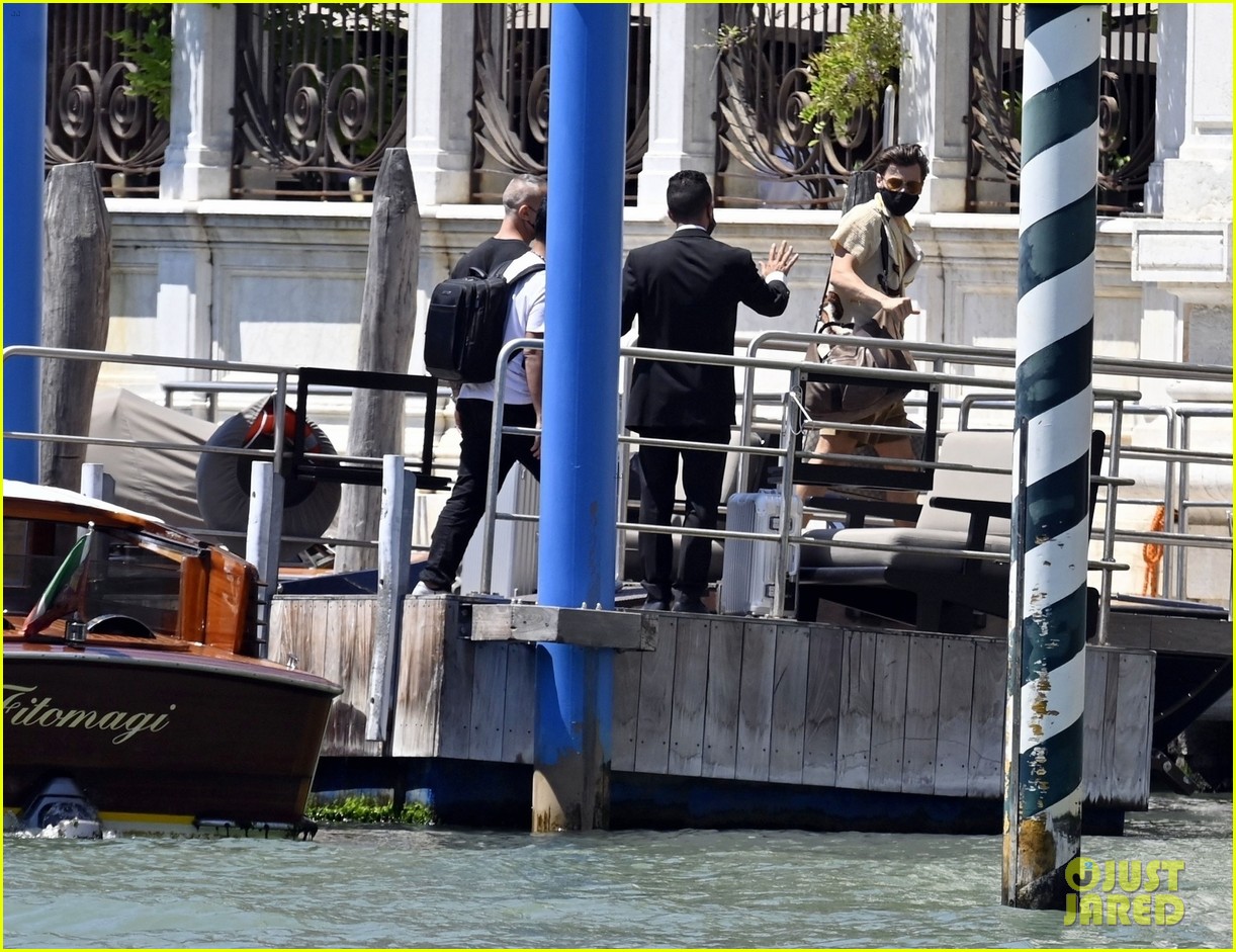Harry Styles Relaxes on a Water Taxi as He Arrives in Venice : Photo ...