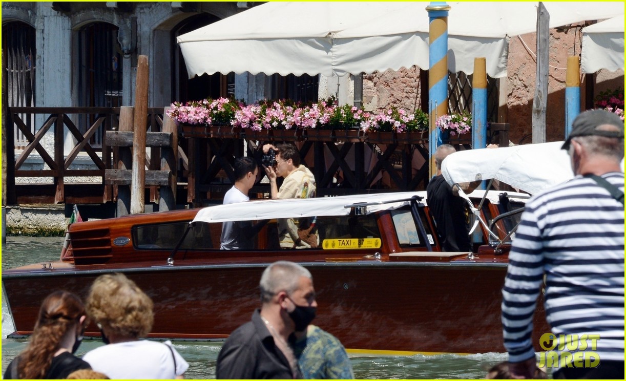 Harry Styles Relaxes on a Water Taxi as He Arrives in Venice : Photo ...