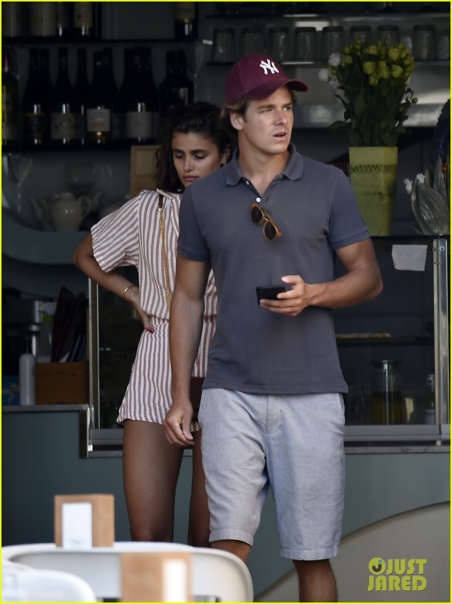 Taylor Hill Is Engaged to Daniel Fryer - See Her Ring!: Photo 4577049 ...