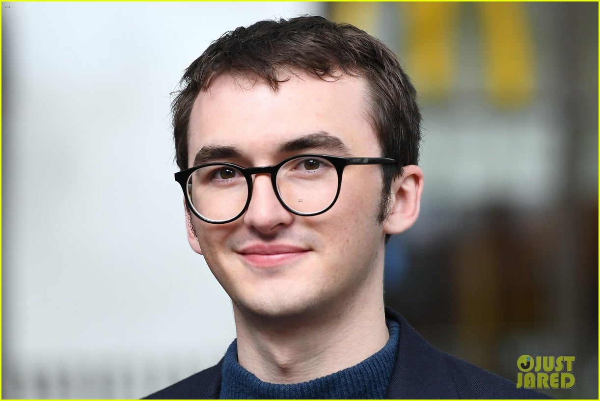 Isaac Hempstead-Wright Celebrates the Unveiling of 'Game of Thrones ...