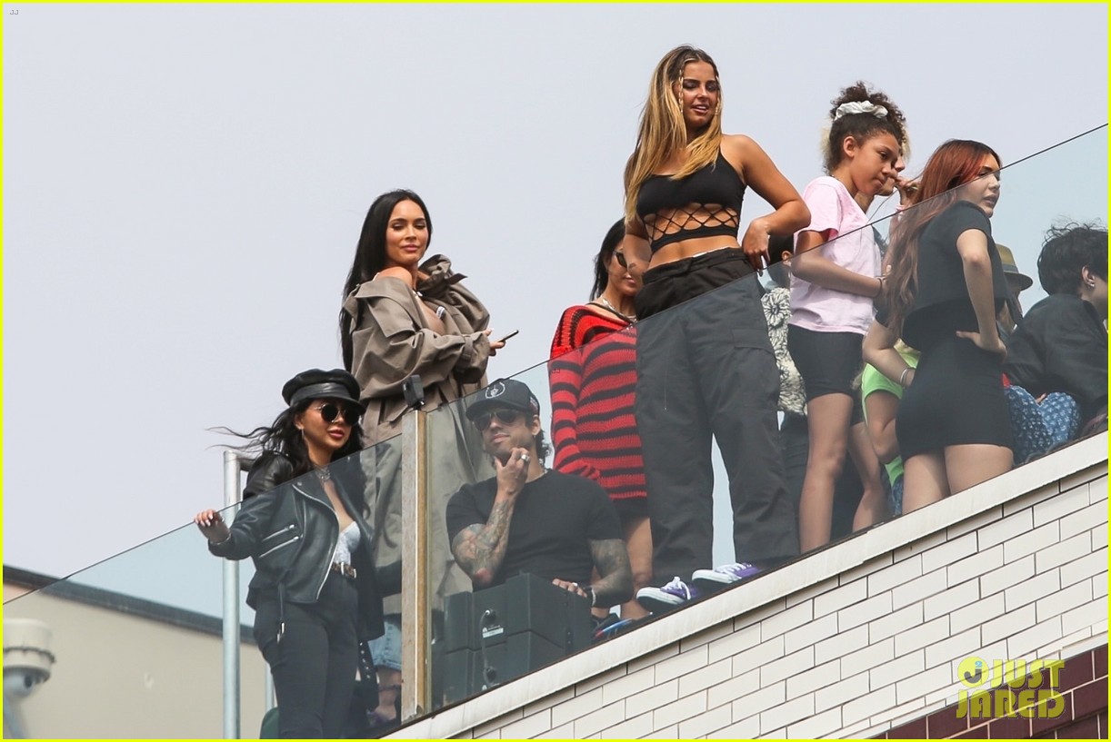 Megan Fox, Kourtney Kardashian, & Addison Rae Attend Machine Gun Kelly ...