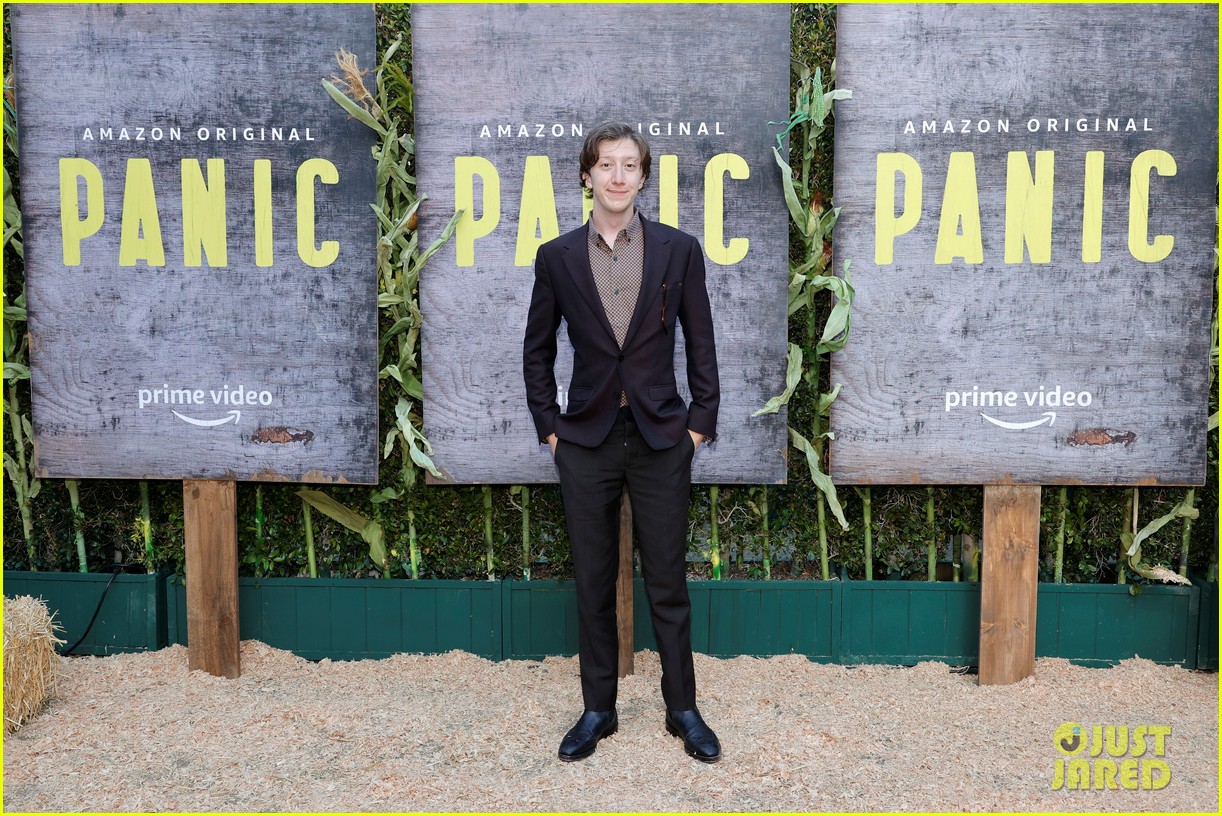 'Panic' Stars Olivia Welch & Jessica Sula Attend Outdoor Screening of ...
