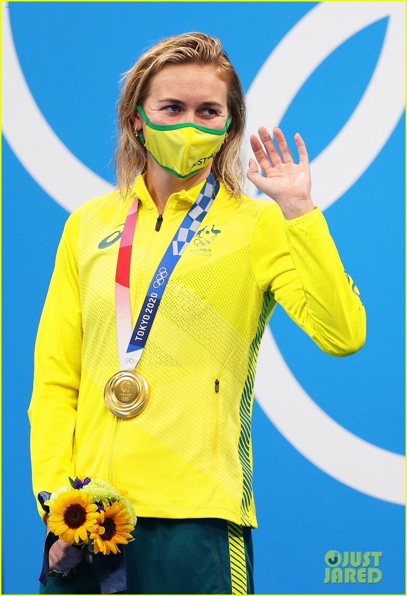 Team Australia's Ariarne Titmus Swim Coach Goes Wild After She Wins ...