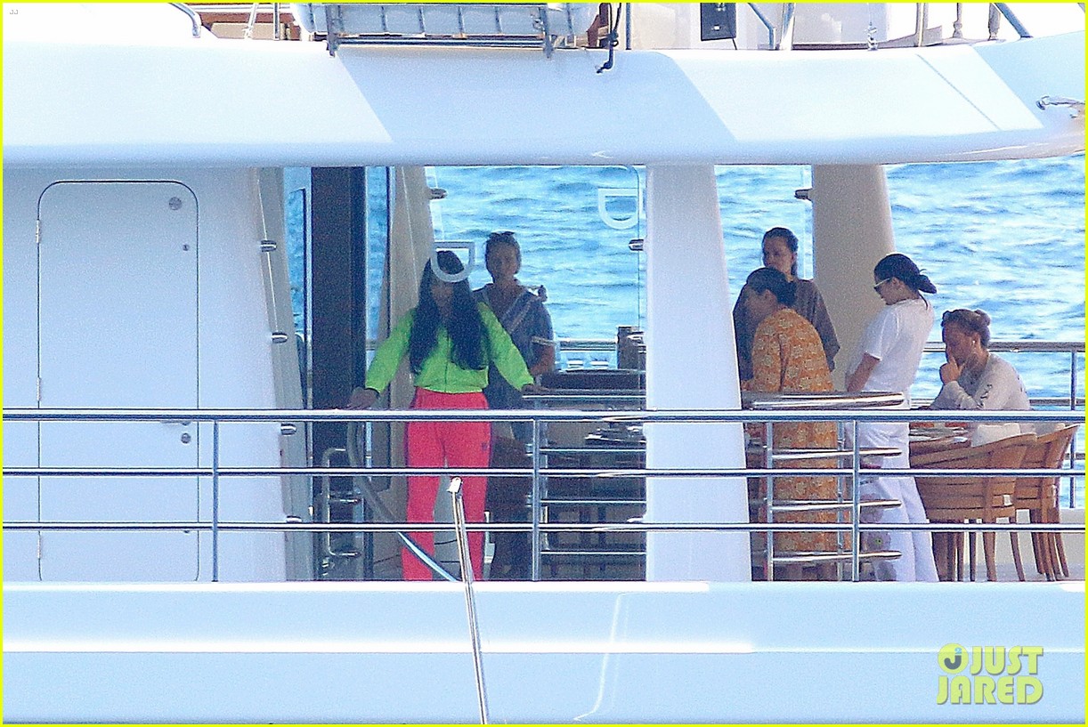 Cher Rocks Neon Yellow & Pink While Wrapping Up Her Vacation in Europe ...
