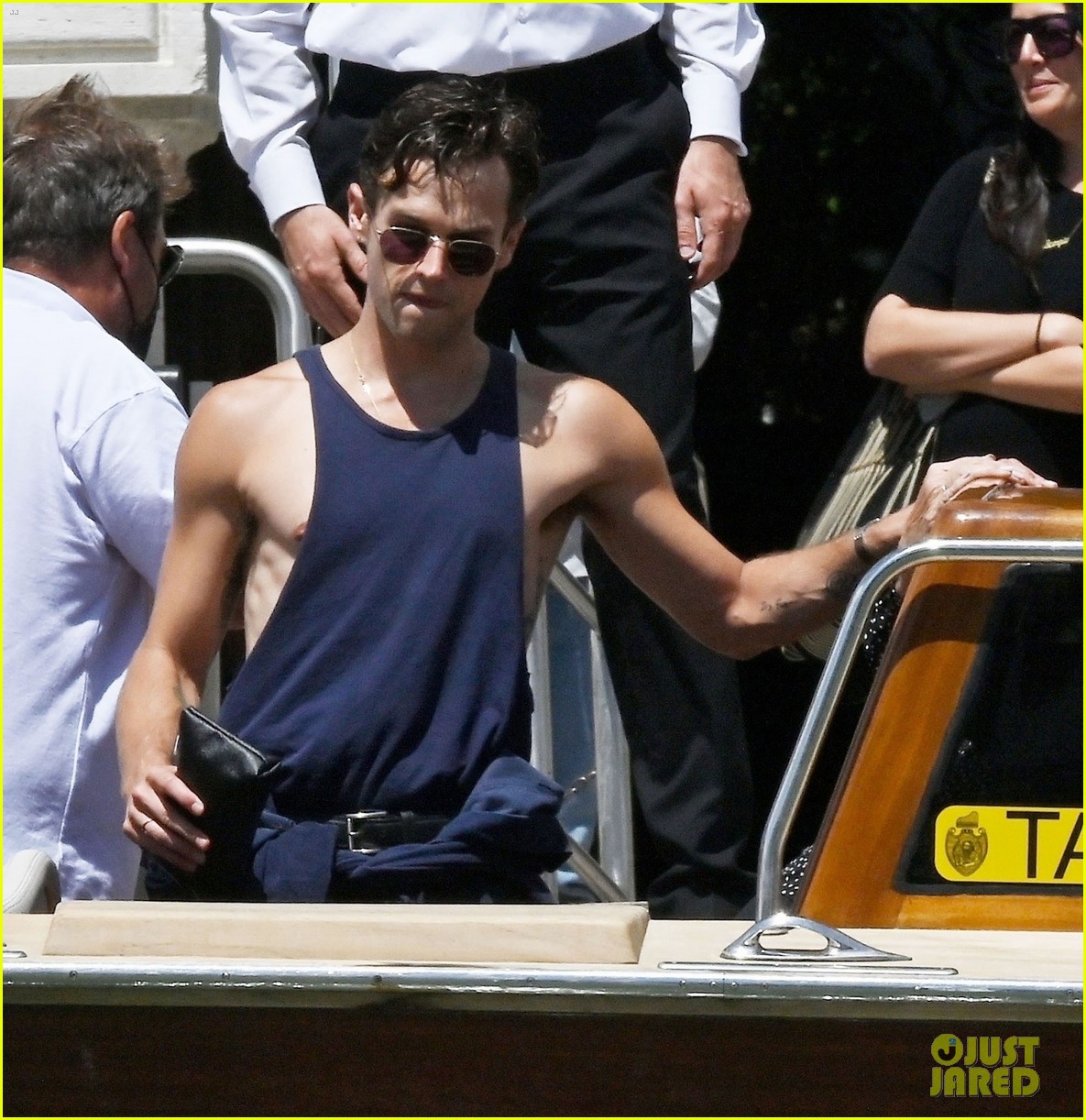 Brandon Flynn Shows Off His Fit Physique While in Venice!: Photo ...