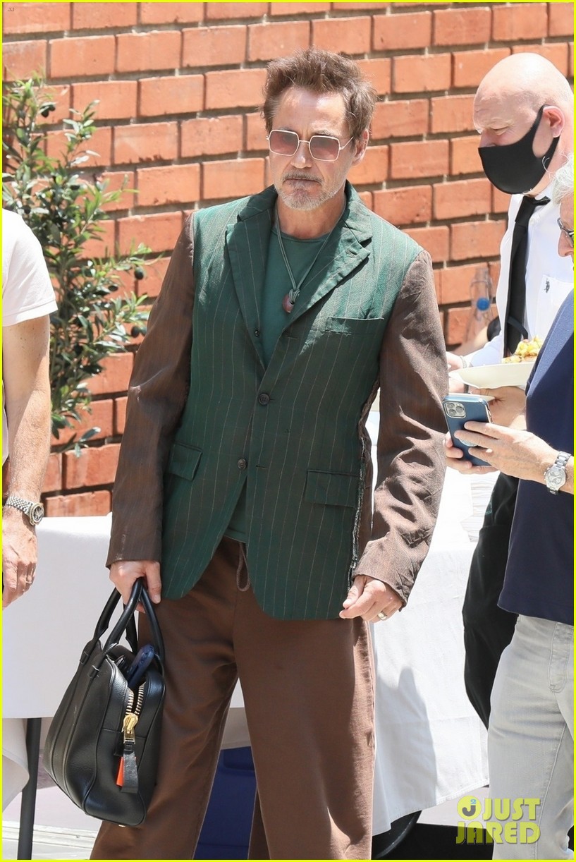 Robert Downey Jr. Steps Out in Eclectic Ouftit After Announcing Cool ...