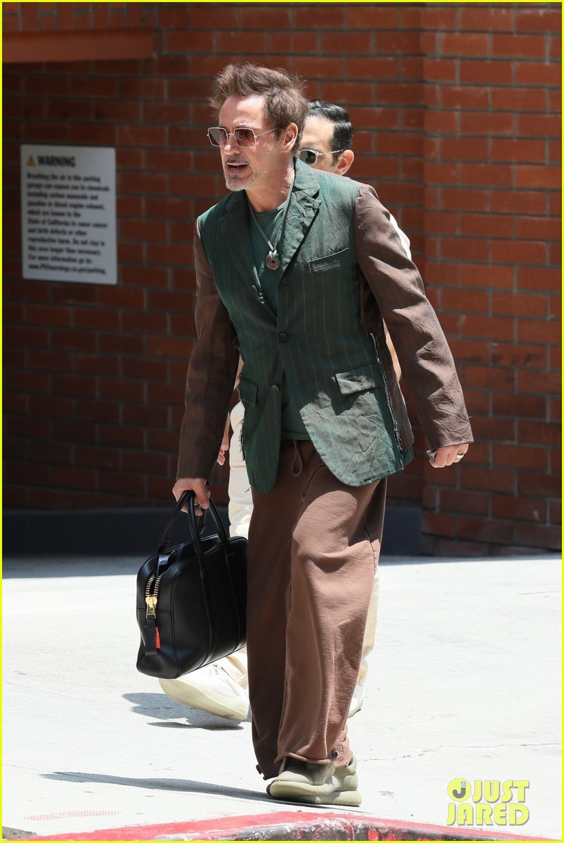 Robert Downey Jr. Steps Out in Eclectic Ouftit After Announcing Cool ...