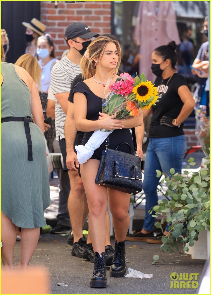 Addison Rae Picks Up A Bouquet of Flowers After 'He's All That ...