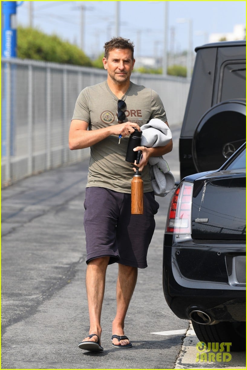 Bradley Cooper Spotted Keeping Up with His Workouts in L.A. - See ...