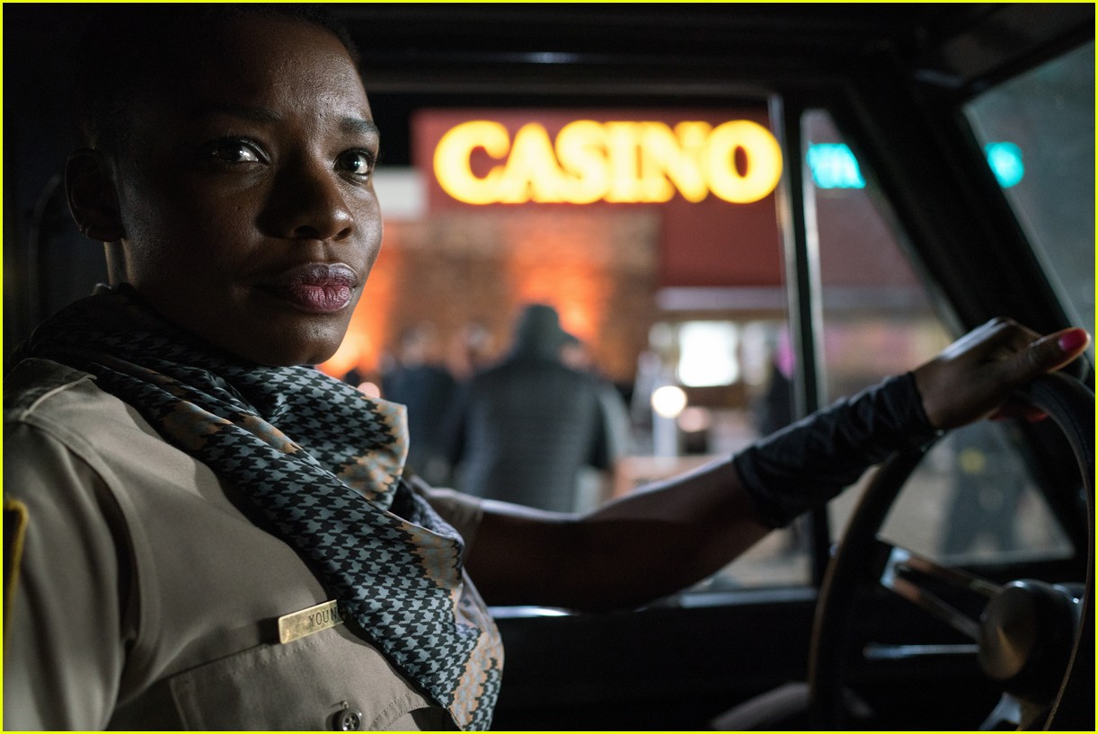 Gerard Butler Stars in 'Copshop' - Watch the Trailer!: Photo 4600336 ...