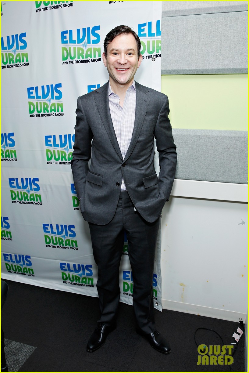 'Weekend GMA' Co-Host Dan Harris Is Leaving ABC News - Find Out Why ...