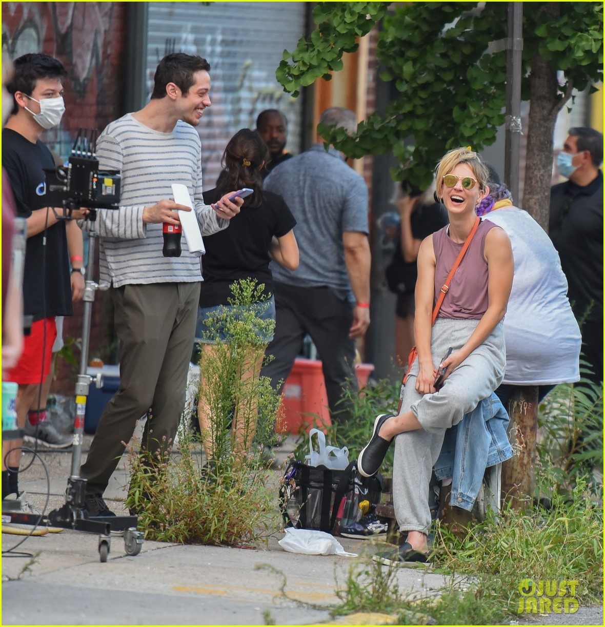 Kaley Cuoco Learns To Jump Over A Car On 'Meet Cute' Set With Pete Davidson: Photo 4603330 ...