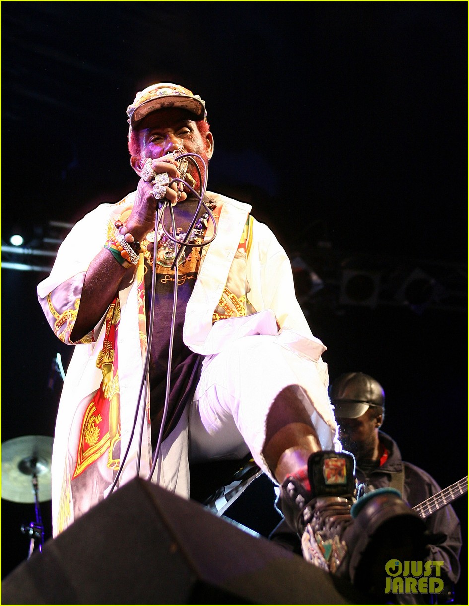 Lee 'Scratch' Perry Dead - Reggae Icon Dies at 85: Photo 4611944 | RIP ...