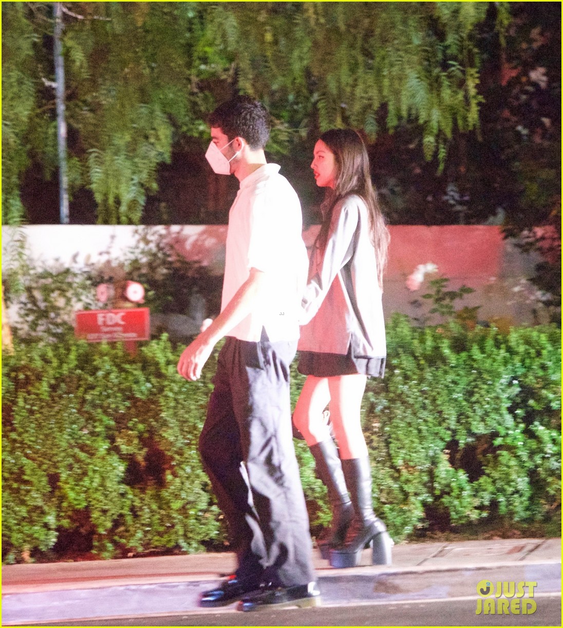 Olivia Rodrigo Spotted in Rare Public Outing with Boyfriend Adam Faze ...