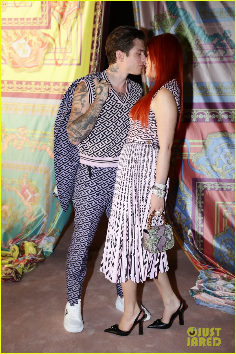 Addison Rae Joins Bella Thorne & Becky G On The Front Row For Versace's ...