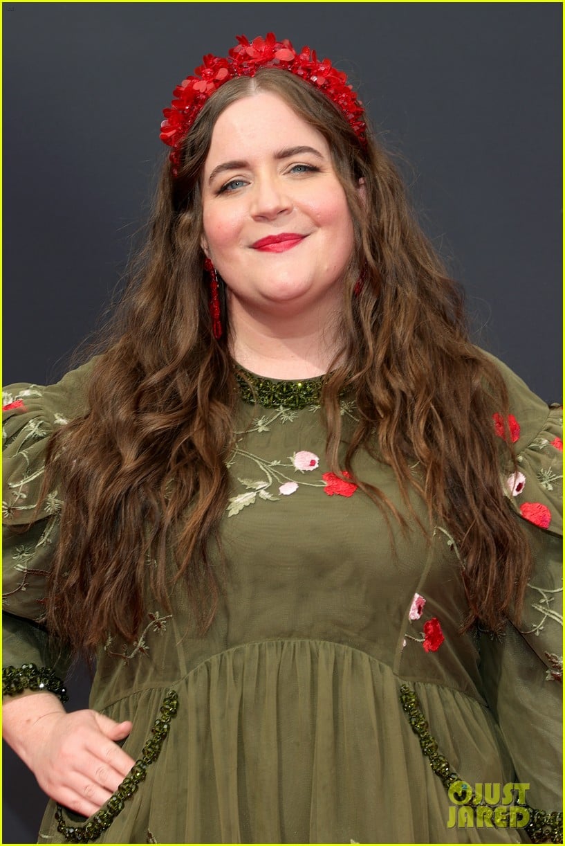 Aidy Bryant Looks Lovely on the Red Carpet for the Emmys 2021 : Photo ...