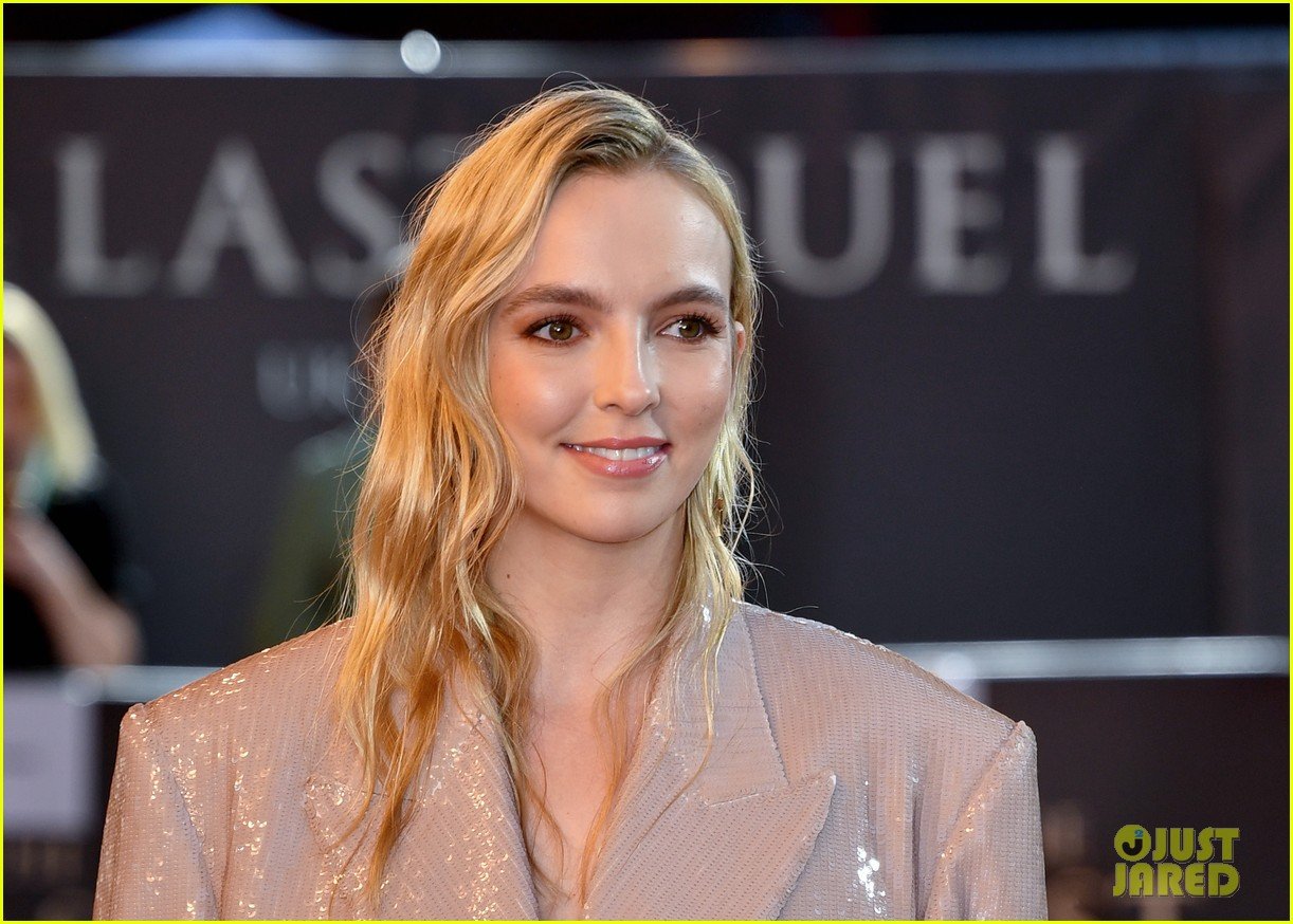 Jodie Comer Wears Shimmering Suit to 'The Last Duel' Premiere in London ...