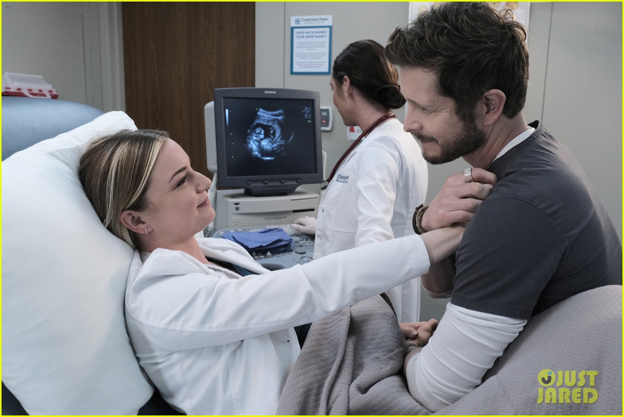 'The Resident' Ends With Heartbreaking News For Emily Van Camp's Nic ...