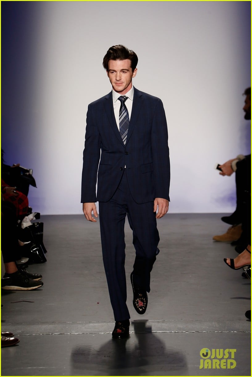 Drake Bell Speaks Out About 'Reckless & Irresponsible' Texts to Minor ...