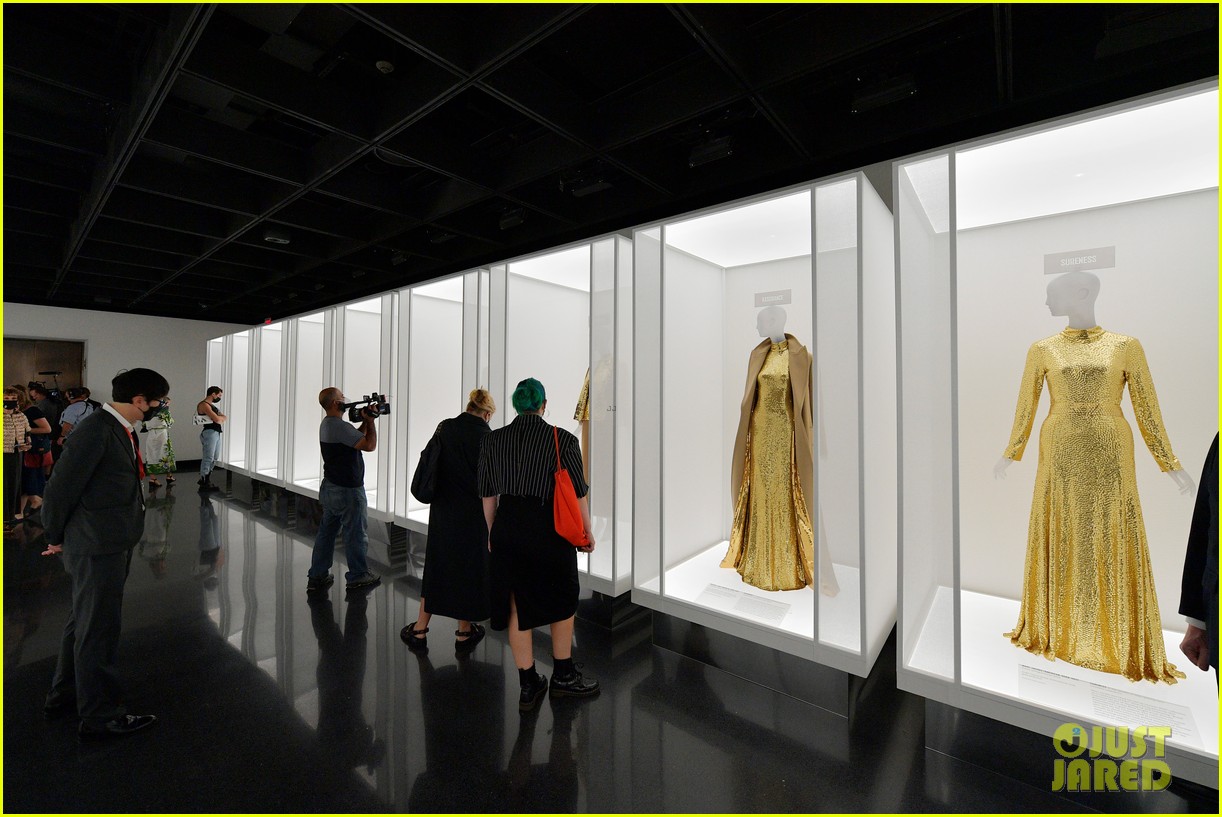 Photo: look inside met gala 2021 exhibit 32 | Photo 4622226 | Just ...