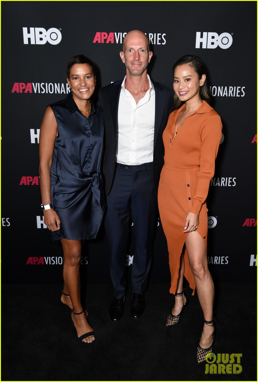 Jamie Chung & Daniel Dae Kim Hug It Out During HBO's APA Visionaries ...