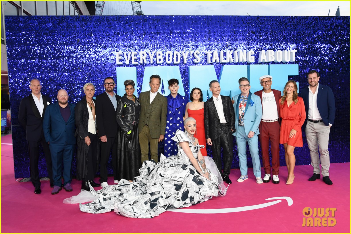 Jamie Campbell & Max Harwood Deliver Major Fashion Moments at 'Everyone ...