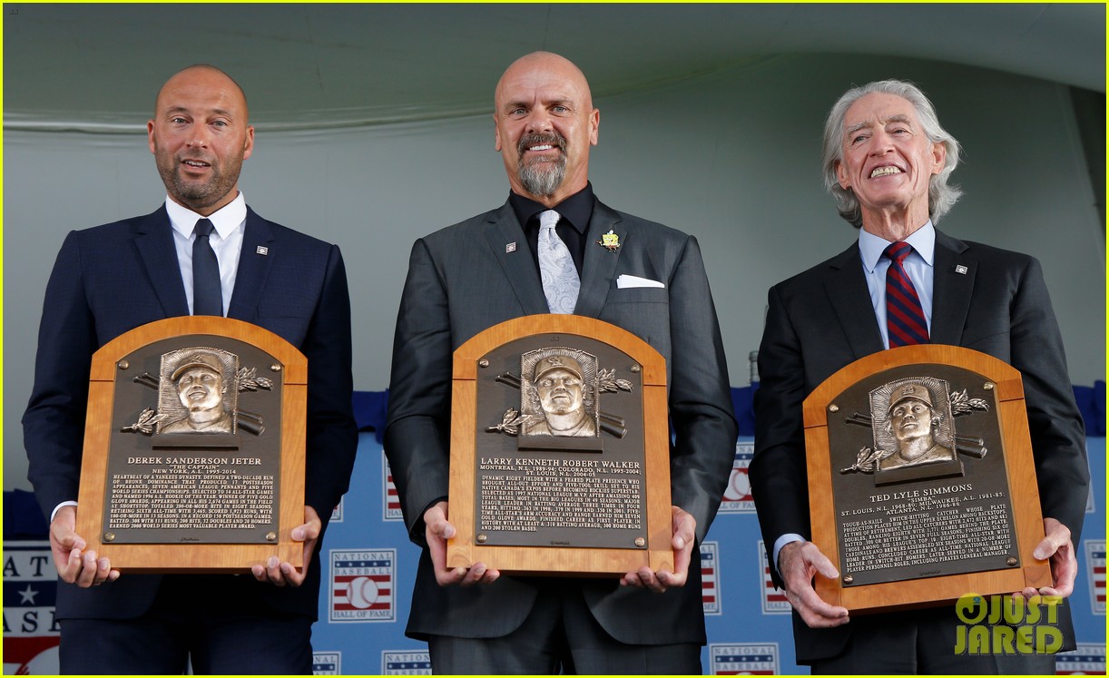 Derek Jeter is Supported by Wife Hannah Jeter & Daughters Bella & Story ...