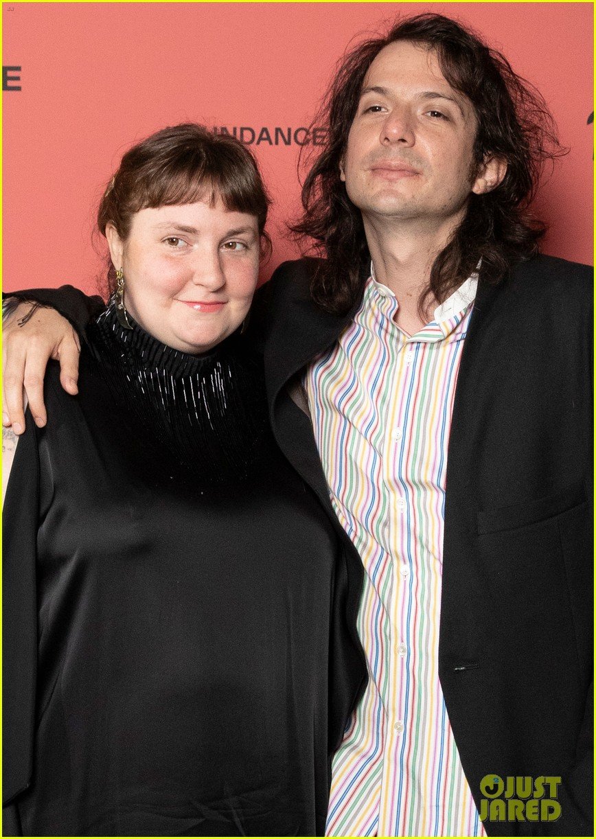Lena Dunham Marries Musician Luis Felber!: Photo 4632870 | Wedding ...