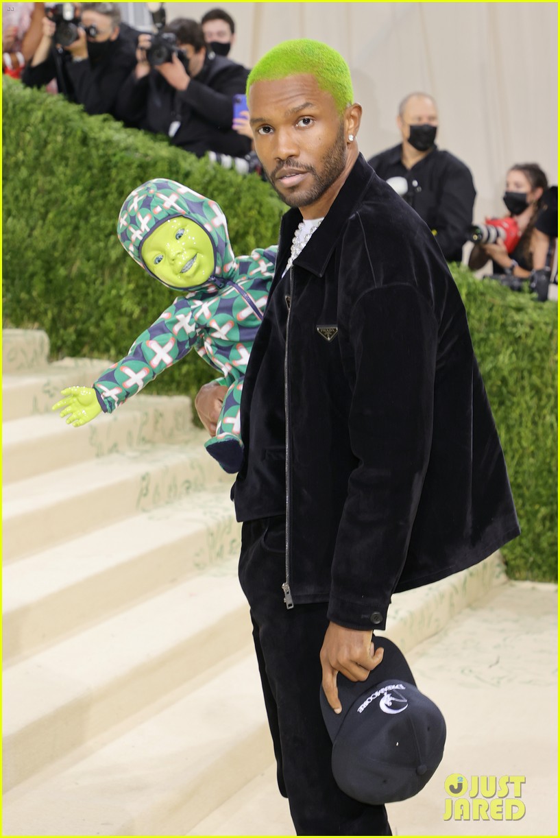 Frank Ocean Carries Lime Green Robot Baby with Him at Met Gala 2021: Photo 4623193 | Photos ...