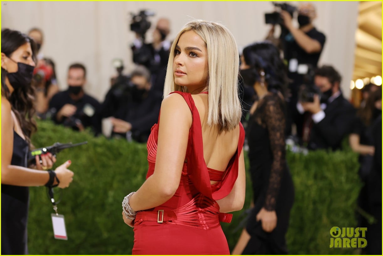 Addison Rae Makes Met Gala Debut at 2021 Event After Weeks of Rumors ...