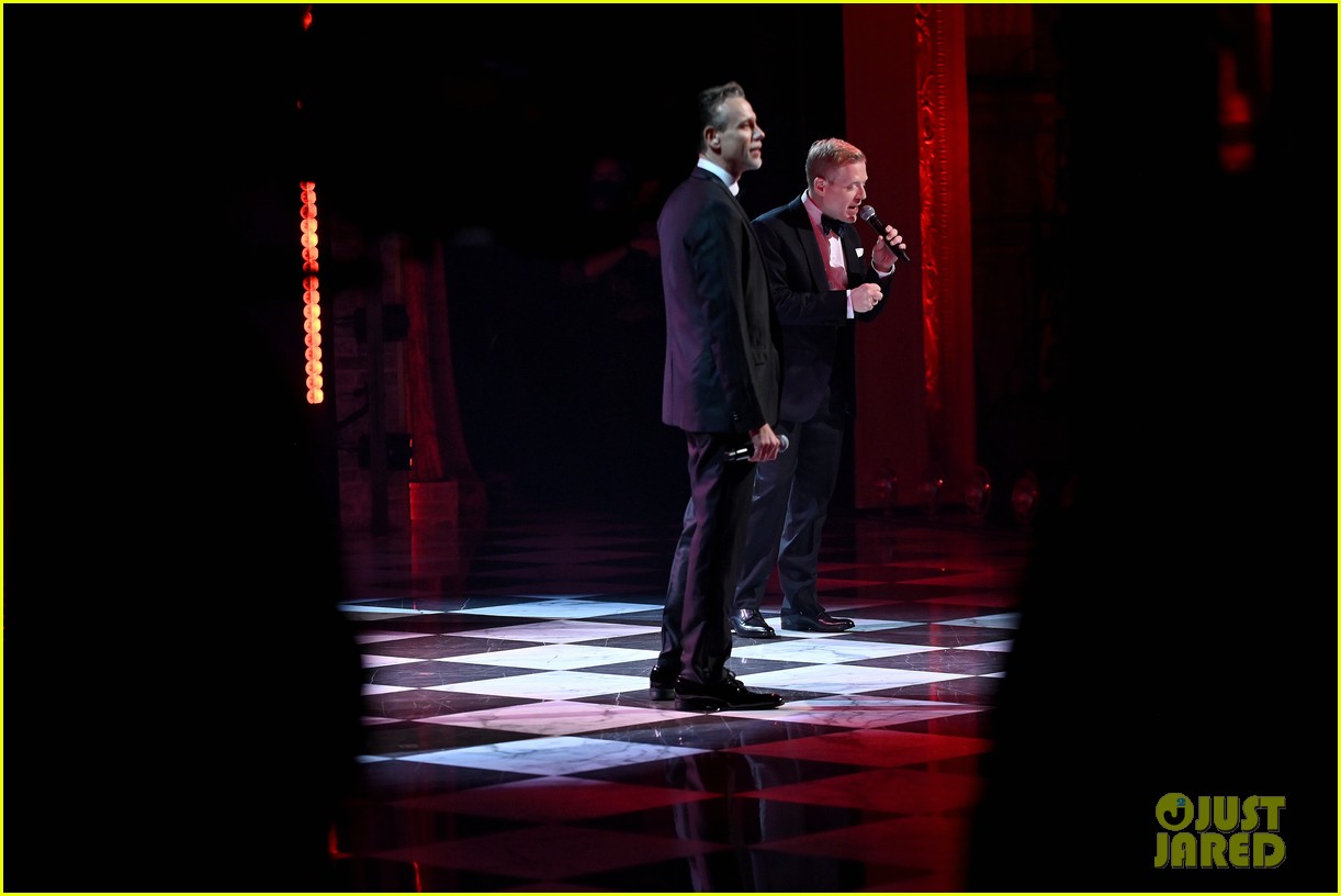 Adam Pascal & Anthony Rapp Reunite for Performance of 'What You Own ...