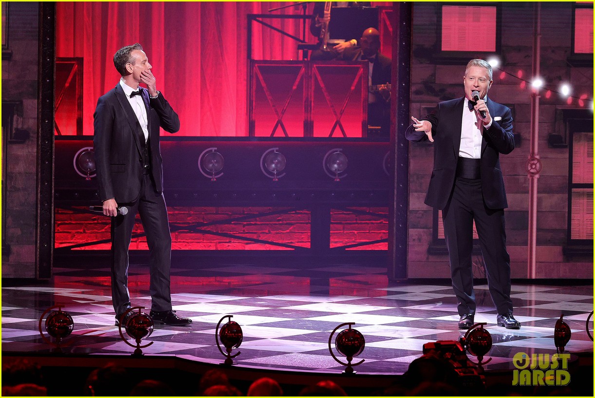 Adam Pascal & Anthony Rapp Reunite for Performance of 'What You Own ...