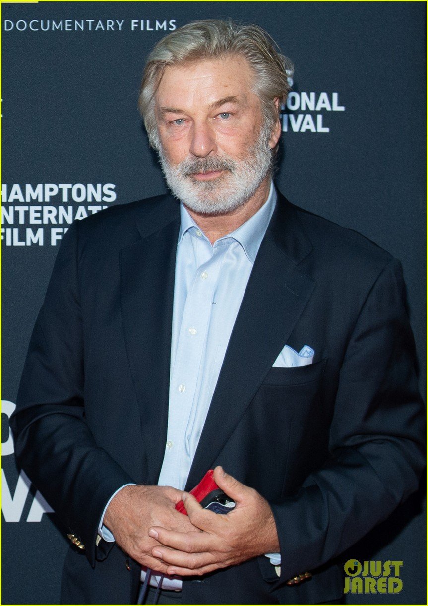 Affidavit Says Alec Baldwin 'Had Been Very Careful' Handling Guns on ...