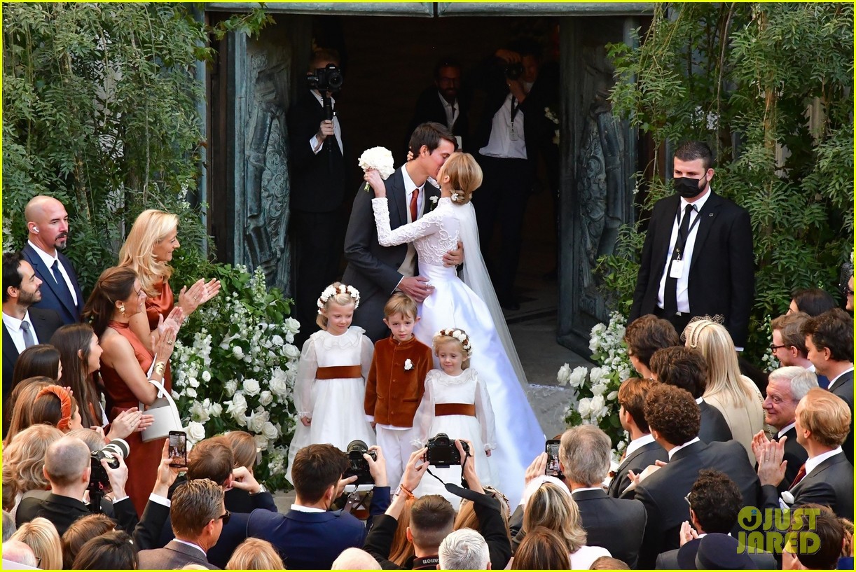 Photo: alexandre arnault wedding photos 48 | Photo 4646722 | Just Jared ...