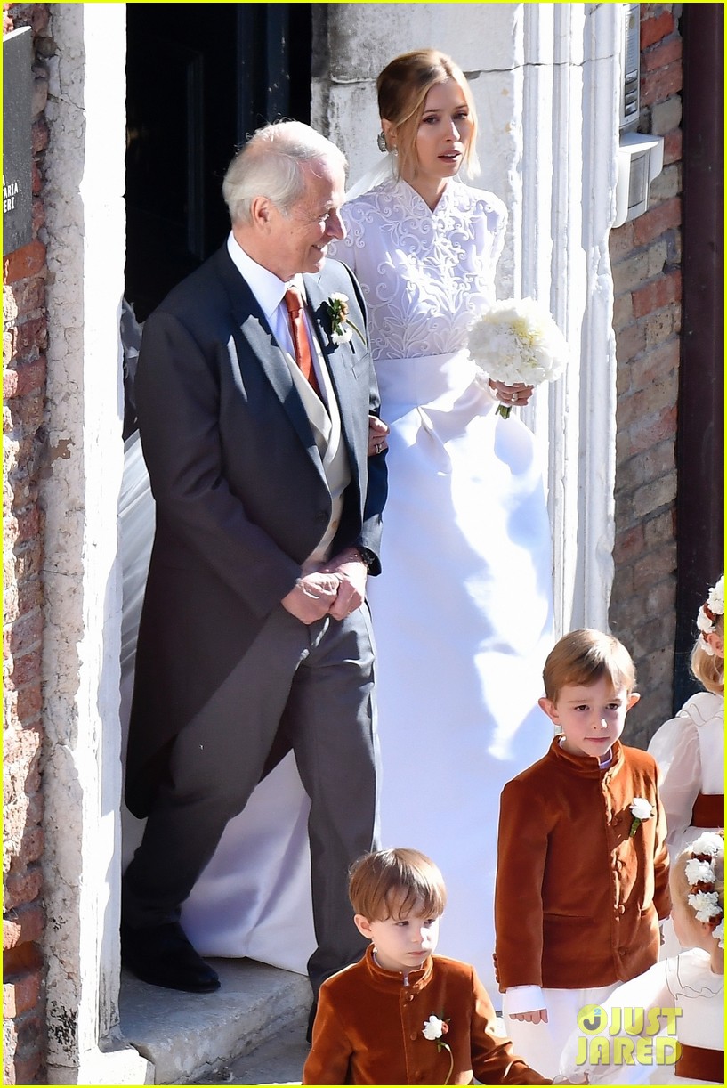 Photo: alexandre arnault wedding photos 59 | Photo 4646733 | Just Jared ...